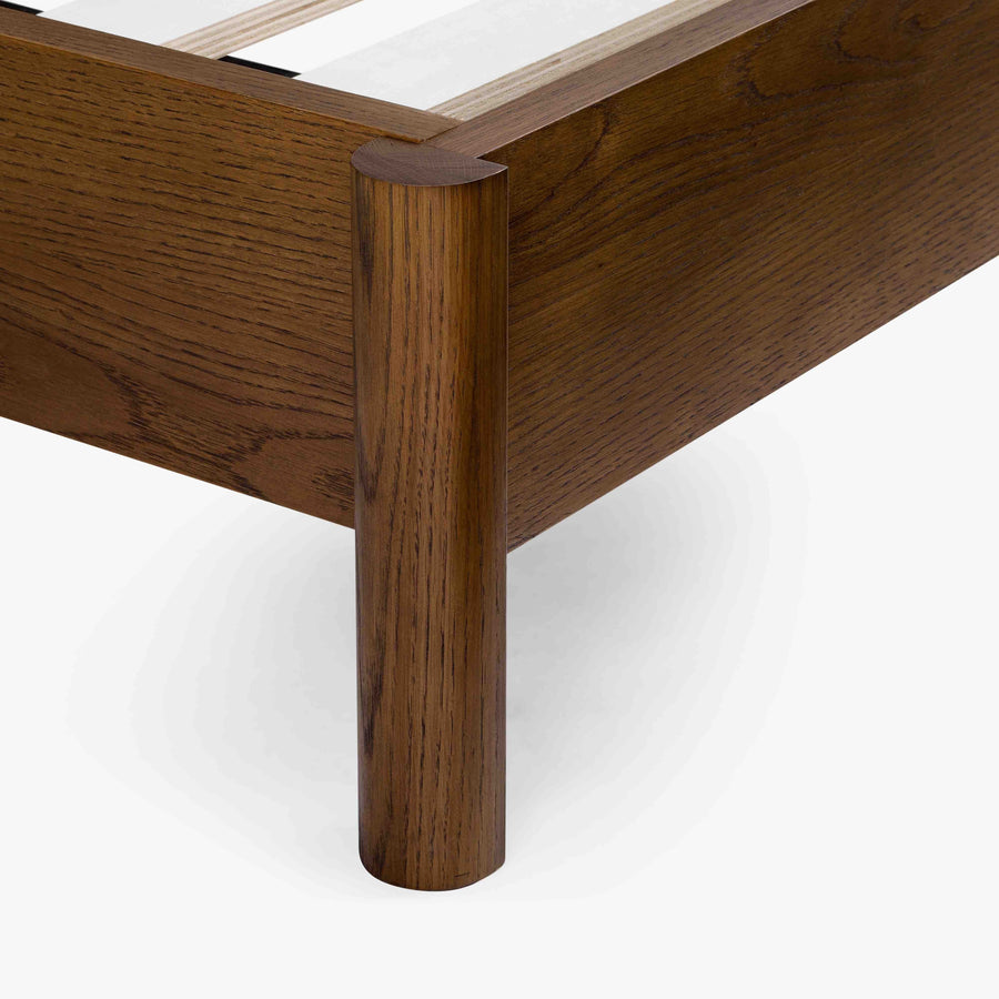 Signal Oak Bed - Walnut Stain | Huck & Peck